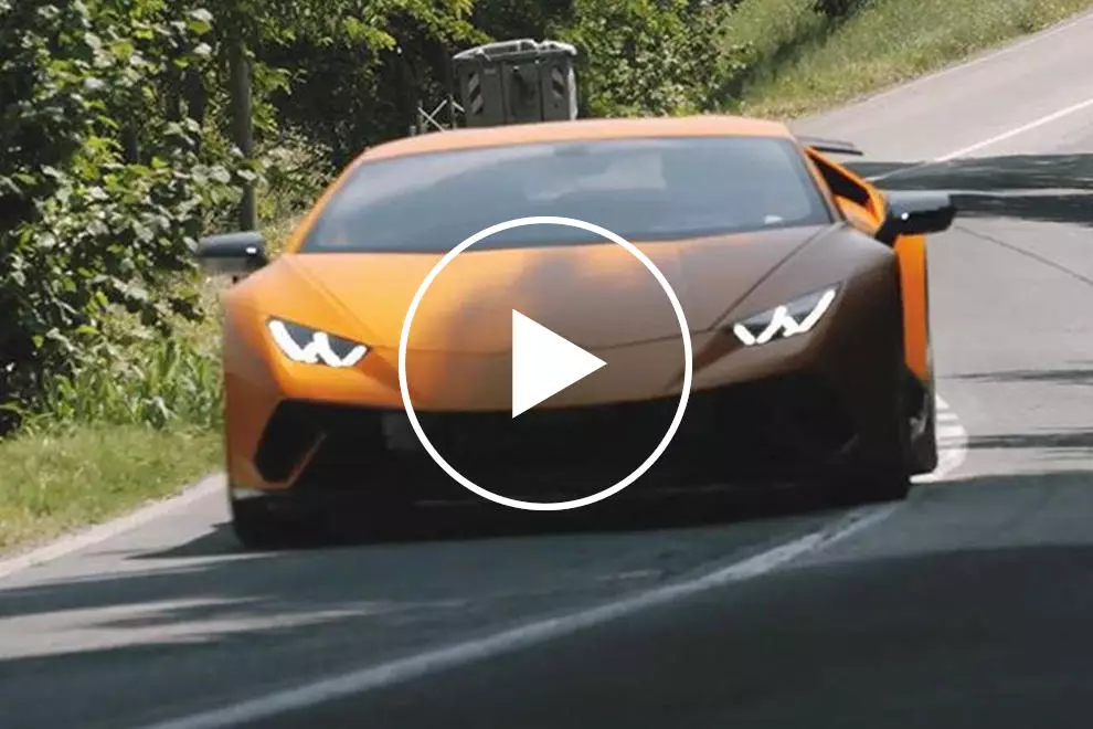 Èske Huracan Performante a bon kòm yon Grand Tourer?