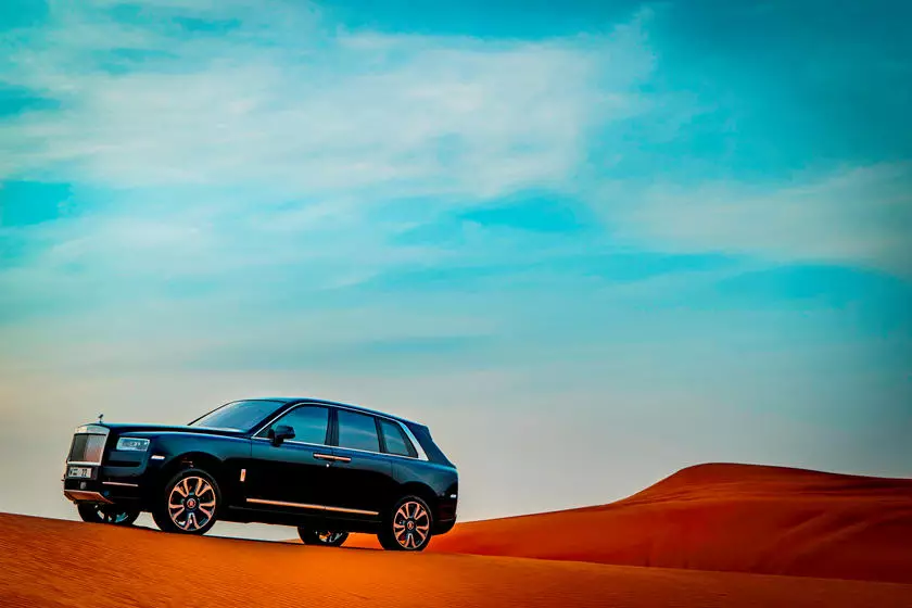 Matamata i le Rolls Royce Cullinan Attack The Arabian Desert 24028_9