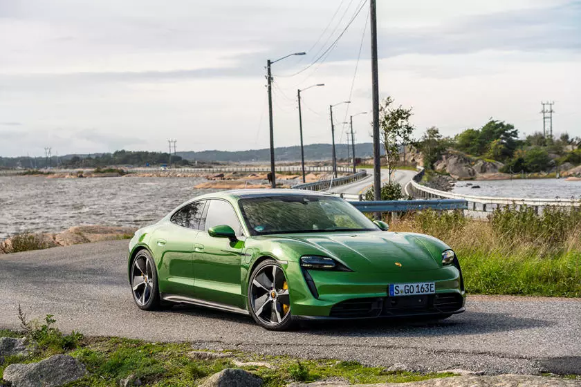 Porsche améliore déjà les batteries du Taycan 24030_8