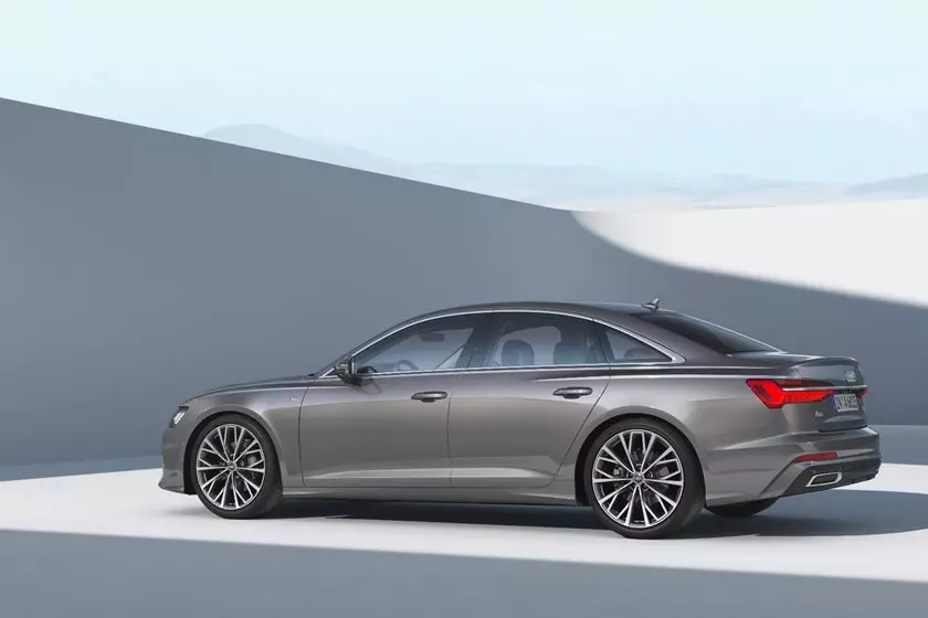 2019 Audi A6 Nlebanya anya mbụ: Teknụzụ na-aga n'ihu na ngalaba na-anwụ anwụ 24109_1