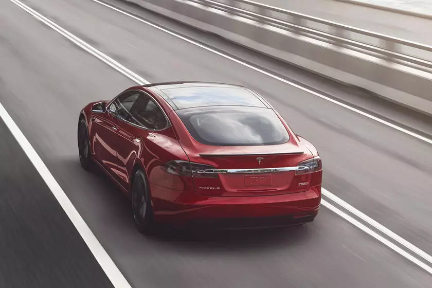 2017-2019 Tesla Model S Agteraansig bestuur