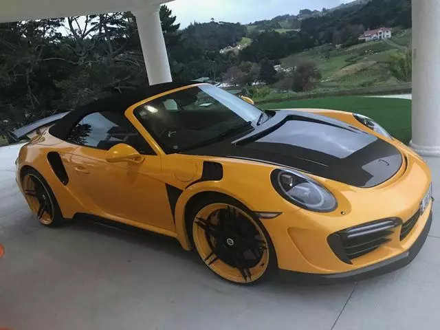 Tuner Rọshịa na-emebi Porsche 911 site na nkwalite ụfọdụ jọgburu onwe ya 2422_1