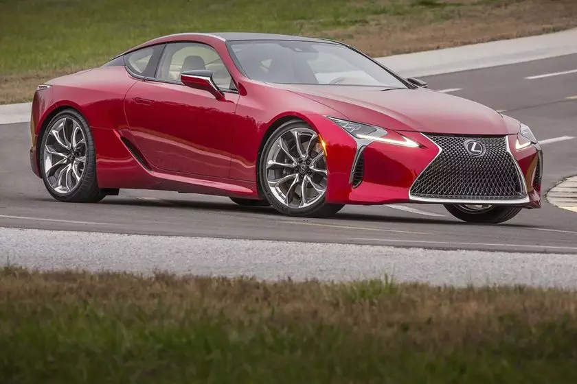 Τολμηρές αποφάσεις στυλ: Lexus LC 500 2018 24265_5