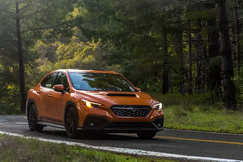 Il est temps d'arrêter d'appeler la Subaru WRX une voiture de rallye pour la route 24285_25