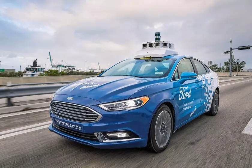 Ford Sedang Menguji Mobil Self-Driving Sekarang Di Miami 24296_1