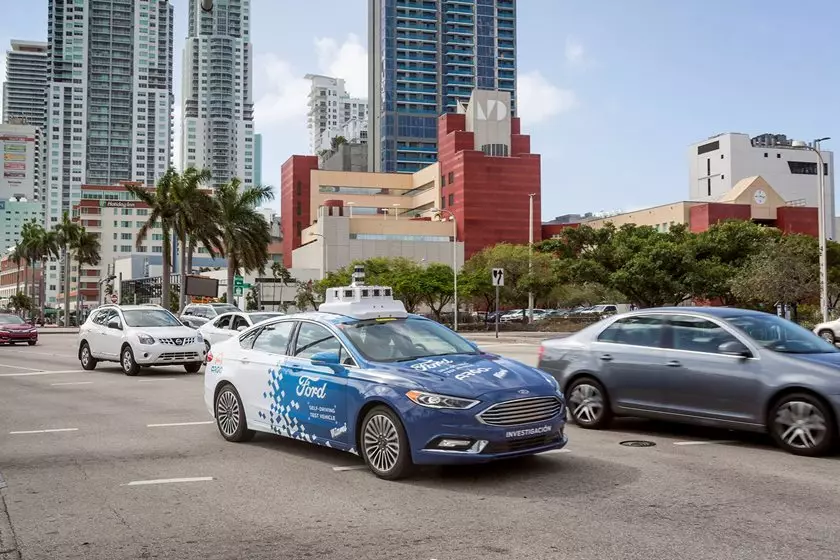 Ford tester selvkjørende biler akkurat nå i Miami 24296_4