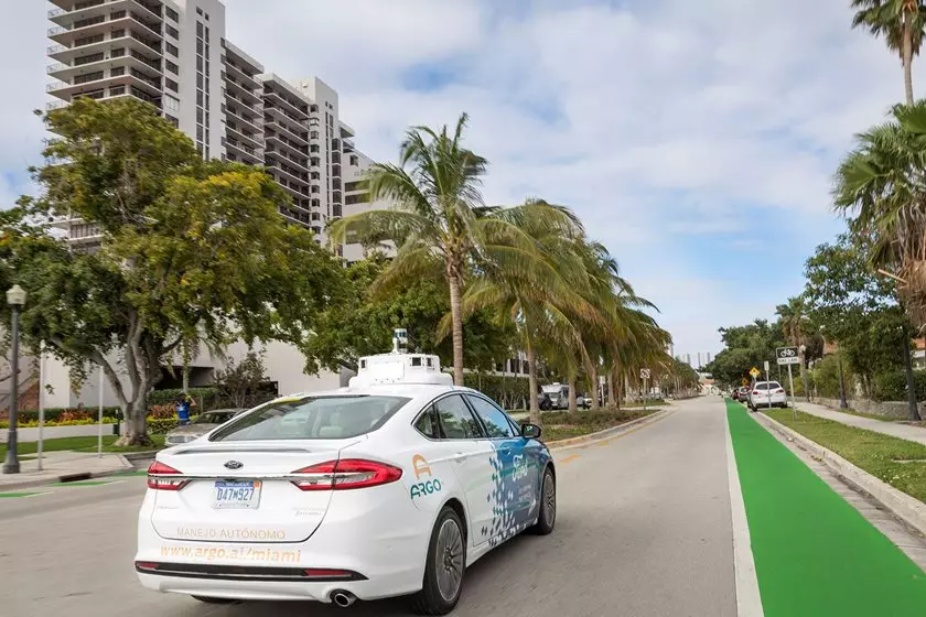 Ford Sedang Menguji Mobil Self-Driving Sekarang Di Miami 24296_9