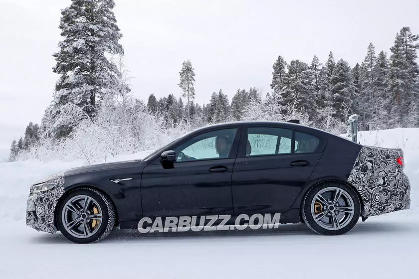 Älä huoli, uudessa BMW M5:ssä ei ole massiivista säleikköä 24315_6