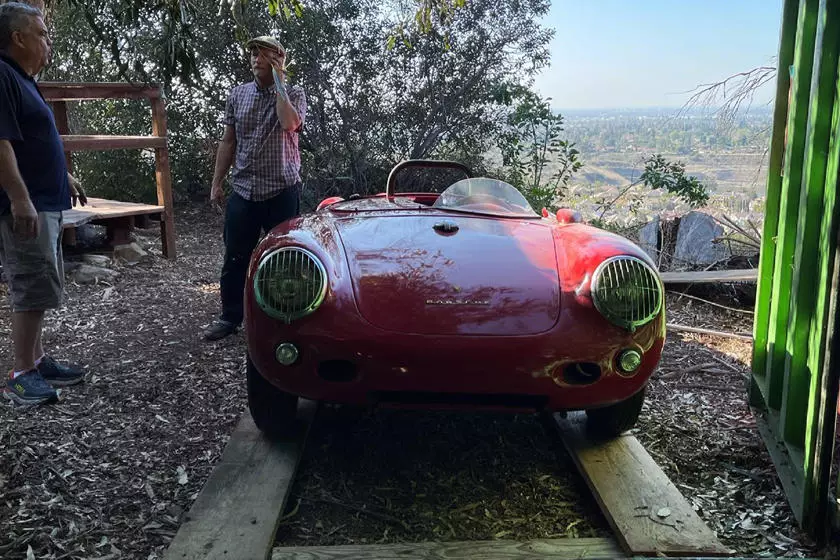 1955 Porsche 550 Spyder Worth Miliyoni Anafukulidwa Pambuyo pa Zaka 35 24407_1