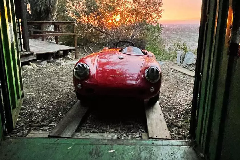 1955 Porsche 550 Spyder Worth Miliyoni Anafukulidwa Pambuyo pa Zaka 35 24407_2