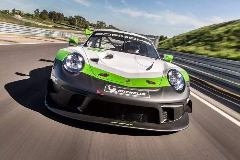 Новы Porsche 911 GT3 R Racer гатовы разарваць трасу 24408_3
