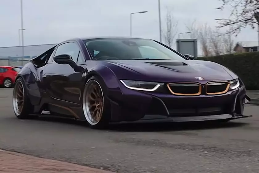 Guarda cosa ha fatto Liberty Walk alla BMW i8 24436_1