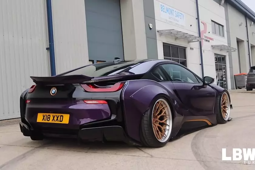 Вижте какво направи Liberty Walk с BMW i8 24436_2