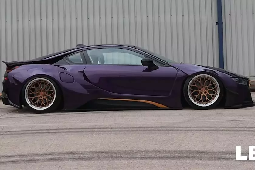 Pažiūrėkite, ką Liberty Walk padarė su BMW i8 24436_3