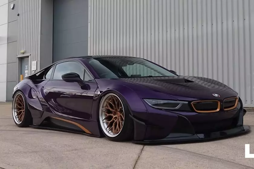 Pažiūrėkite, ką Liberty Walk padarė su BMW i8 24436_4