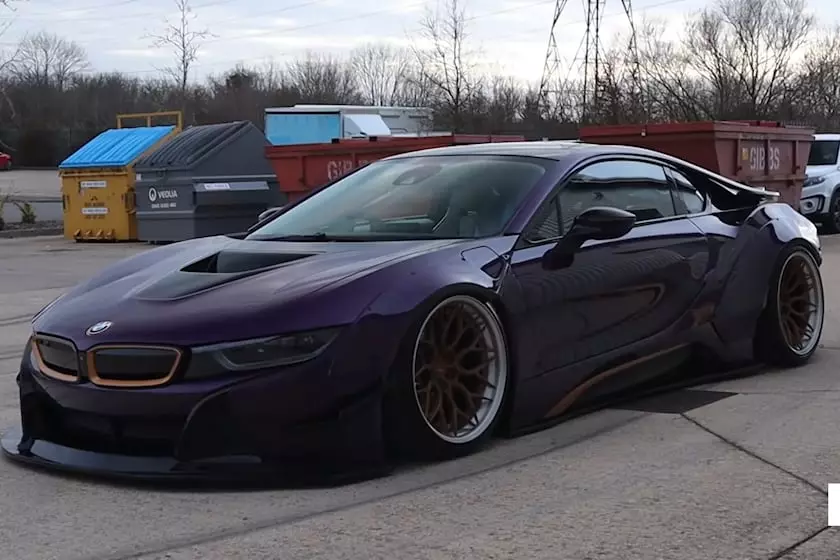 Pažiūrėkite, ką Liberty Walk padarė su BMW i8 24436_5