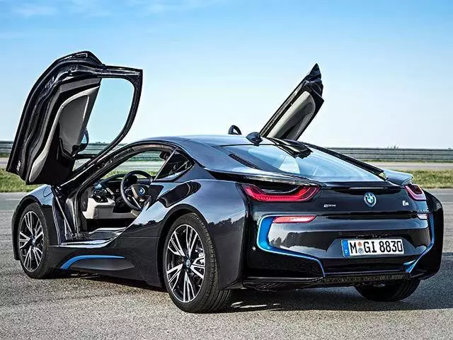 BMW i8 Facelift va primi un plus de putere la intrarea pe teritoriul M3 2448_2