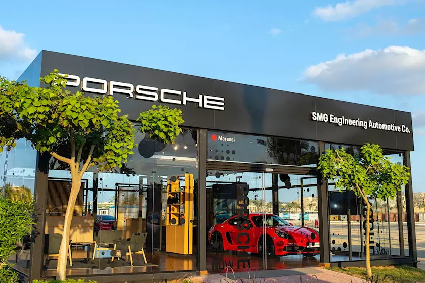 IPorsche ineNdlela entsha eqaqambileyo yokuthengisa iimoto 24557_4