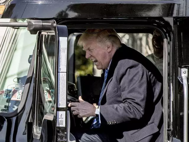 Pelastaako Trump kuorma-autonkuljettajien työpaikat Waymon itseohjautuvista kuorma-autoista? 2457_1