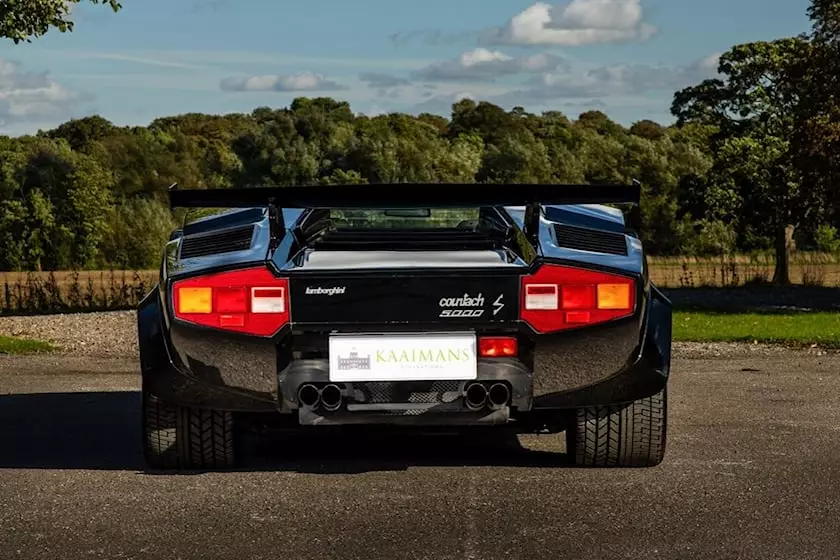 এই বিরল Lamborghini Countach কার্যত একেবারে নতুন 24580_8