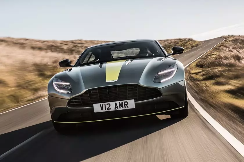 Скажи привет новому хардкорному Aston Martin DB11 AMR 24608_2