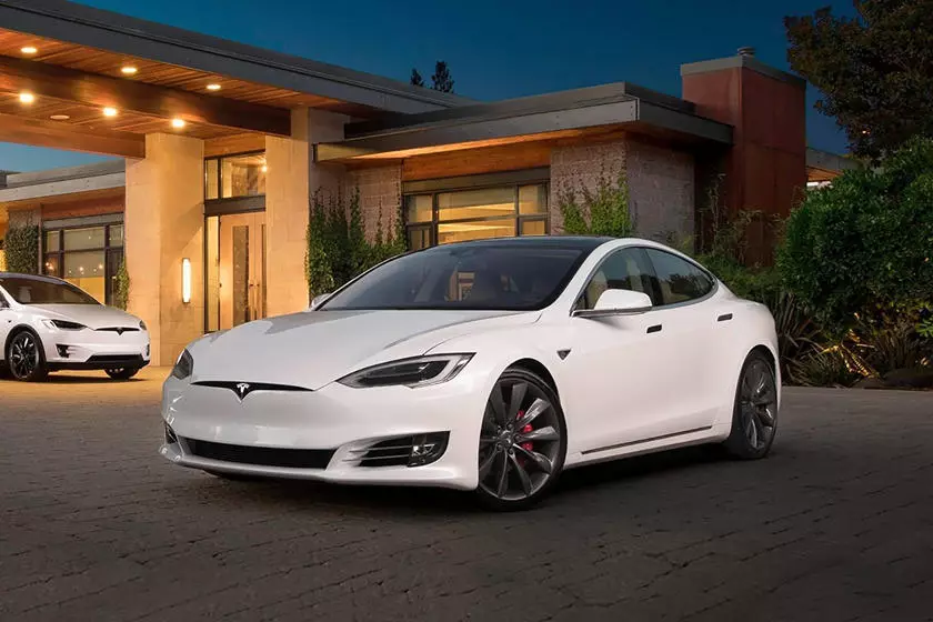 2017-2020 Tesla Model S P100D Pamje nga këndi i përparmë