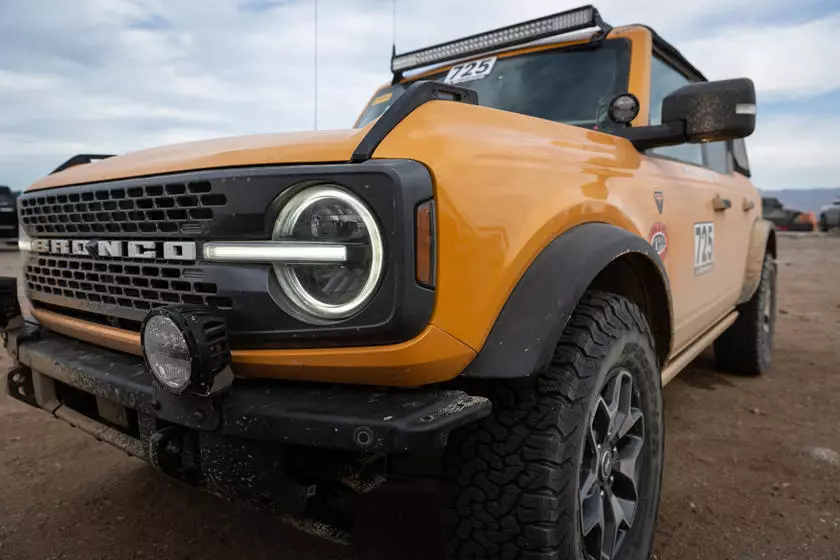 Форд 2021 Bronco үшін үстеме қосқыштарды ұсынады 24852_8