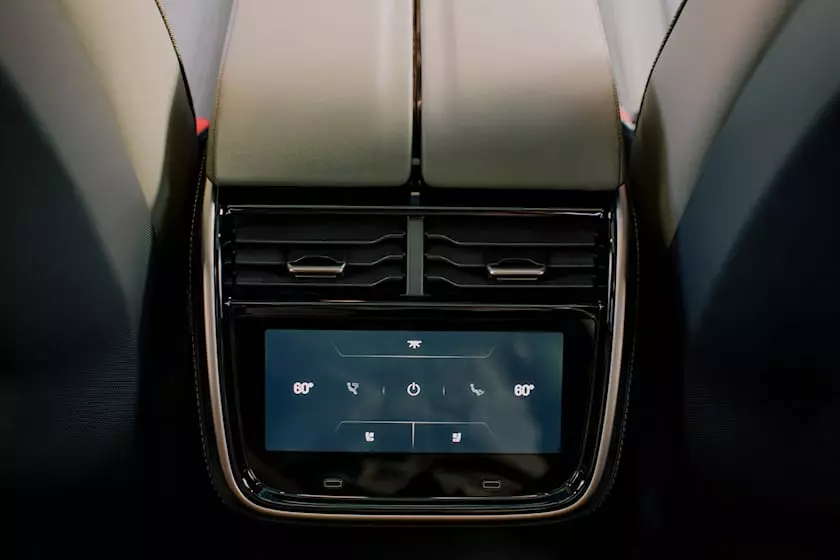 2022 Rivian R1T Truck Climate Control