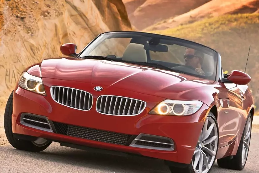 BMW echetara ụgbọ ala 300,000 n'ihi mmejọ ọkụ eletrik 24960_4