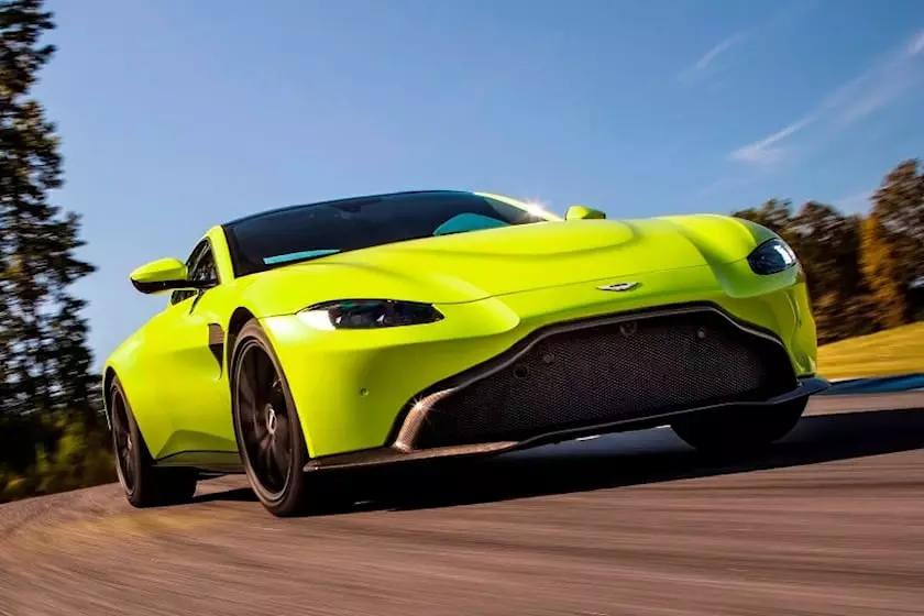 2018-2022 Aston Martin Vantage Vorderansicht Fahren