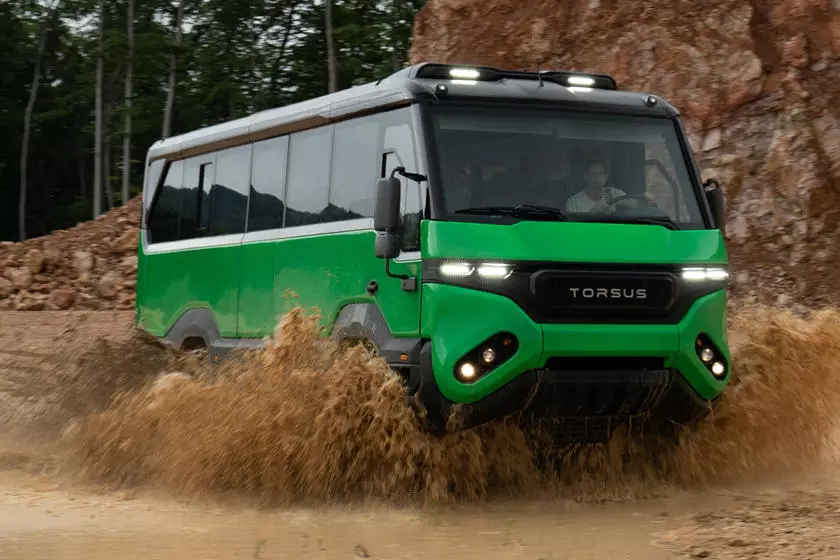 Himamata ang Labing Gahi nga Off-Road Bus sa Kalibutan 25111_1