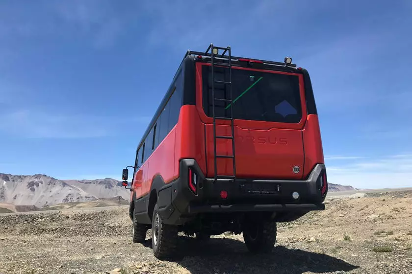 Lernen Sie den härtesten Offroad-Bus der Welt kennen 25111_7