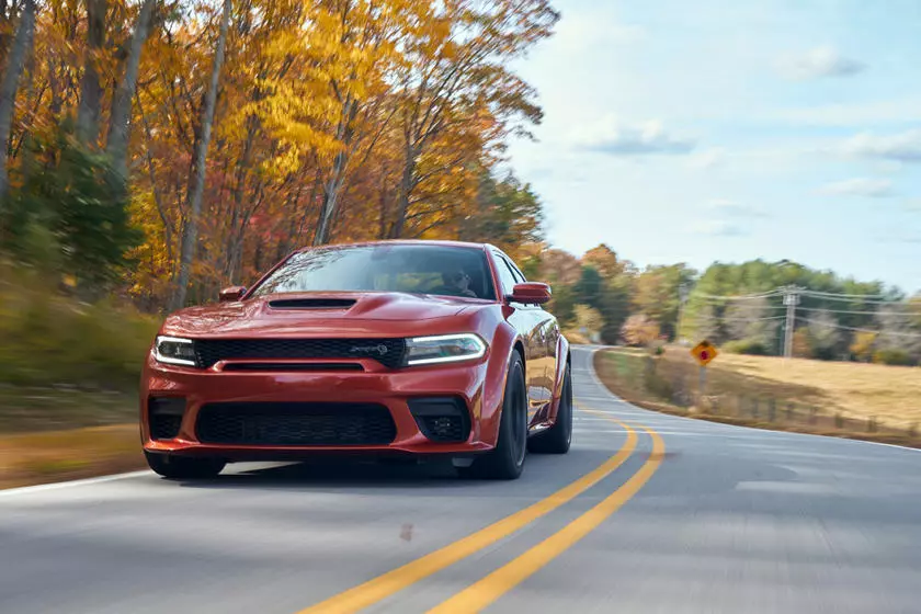 Revisión del primer manejo del Dodge Charger SRT Hellcat 2021: un motín de ojos rojos 25113_19