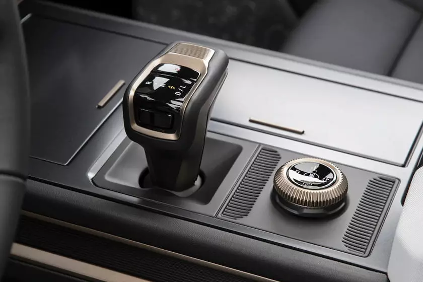 2022 GMC Hummer Gear Shifter