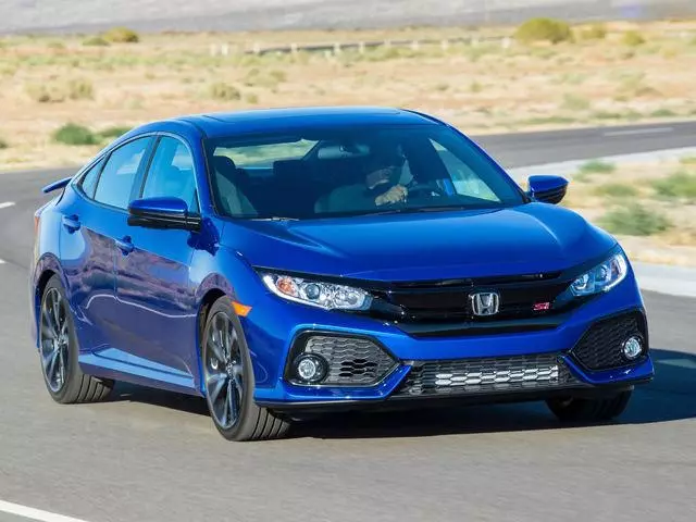 Honda Civic Si ဝယ်ယူသူများသည် Turbocharger အတွက် စိုးရိမ်သင့်ပါသလား။ 2514_2