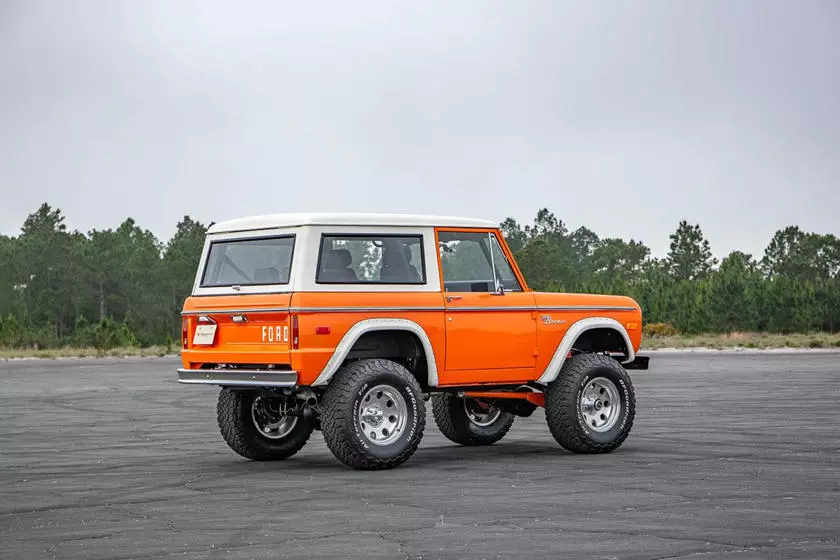 Ky Ford Bronco i vjetër do ta bëjë Ferrarin e fqinjit tuaj të duket i lirë 25176_3