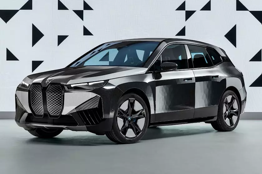 A tecnologia de mudança de cor da BMW está chegando a mais carros 251835_1