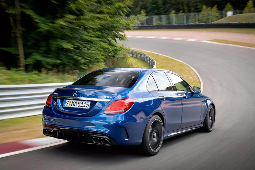 2019-2021 Mercedes-AMG C63 Sedan Malantaŭvida Veturado