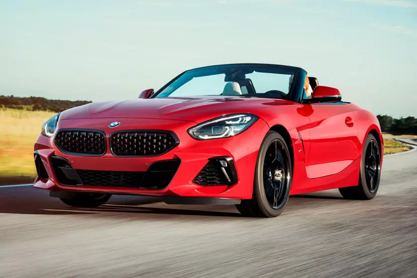 2019-2021 BMW Z4 Roadster लेफ्ट फ्रन्ट थ्री-क्वार्टर डायनामिक