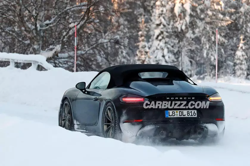 Porsche finalment està preparat per revelar el nou 718 Boxster Spyder 25307_4