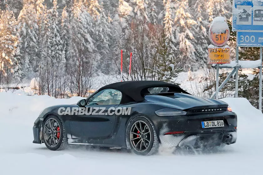 پورسچى ئاخىرى يېڭى 718 Boxster Spyder نى ئاشكارىلاشقا تەييارلاندى 25307_5