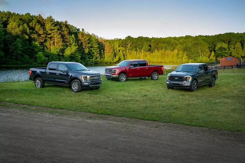 2021-2022 Ford F-150 Pêş-End View