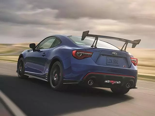 Track-Tuned Subaru BRZ tS Ntabwo aribyo Wari Wizeye 2544_1