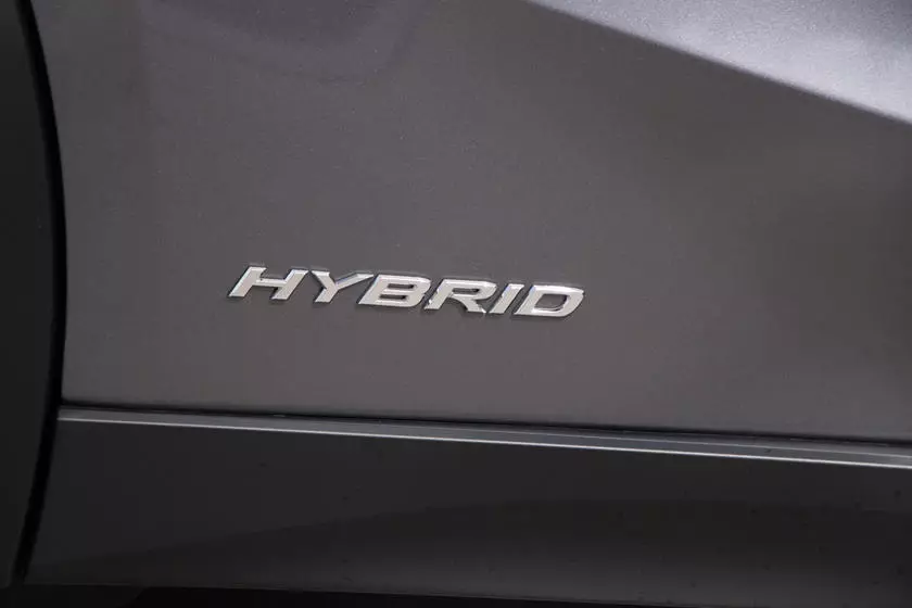 De Lexus UX Hybrid is de perfekte upgrade foar in Prius-eigner 25482_10