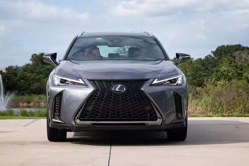 De Lexus UX Hybrid is de perfekte upgrade foar in Prius-eigner 25482_4