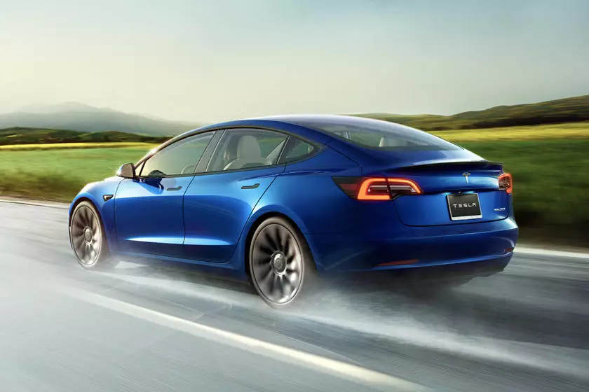 2017-2021 Tesla Model 3 kørsel bagfra
