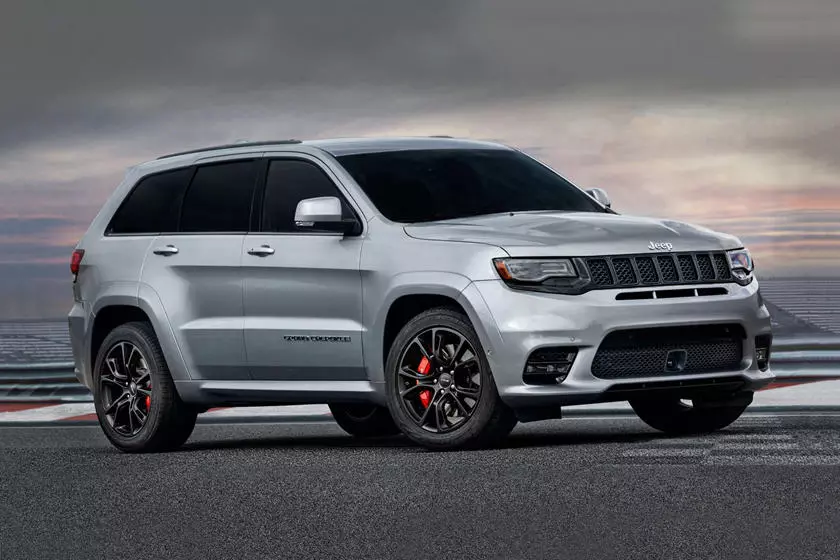 2017-2021 Jeep Grand Cherokee SRT przedni kąt widzenia