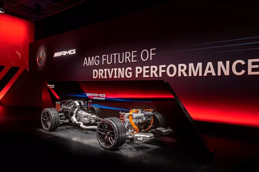 Mercedes-AMG жаңа E Performance брендін көрсетеді 25663_5