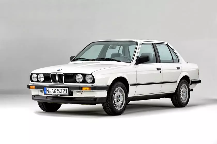 Ako sa BMW radu 3 stalo legendou ciest 25775_5