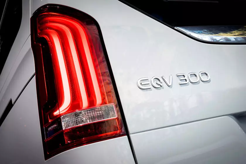 2020 оны Mercedes-Benz EQV арын гэрэл